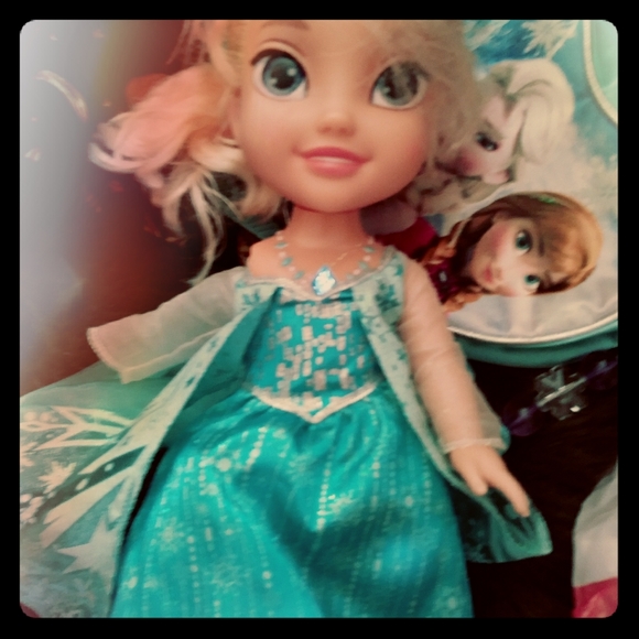 Disney | Toys | Sing Along Elsa Frozen Doll | Poshmark